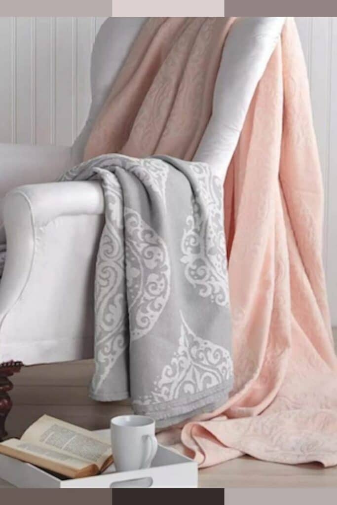 40+ Different Types Of Blankets to Improve Your Bedroom